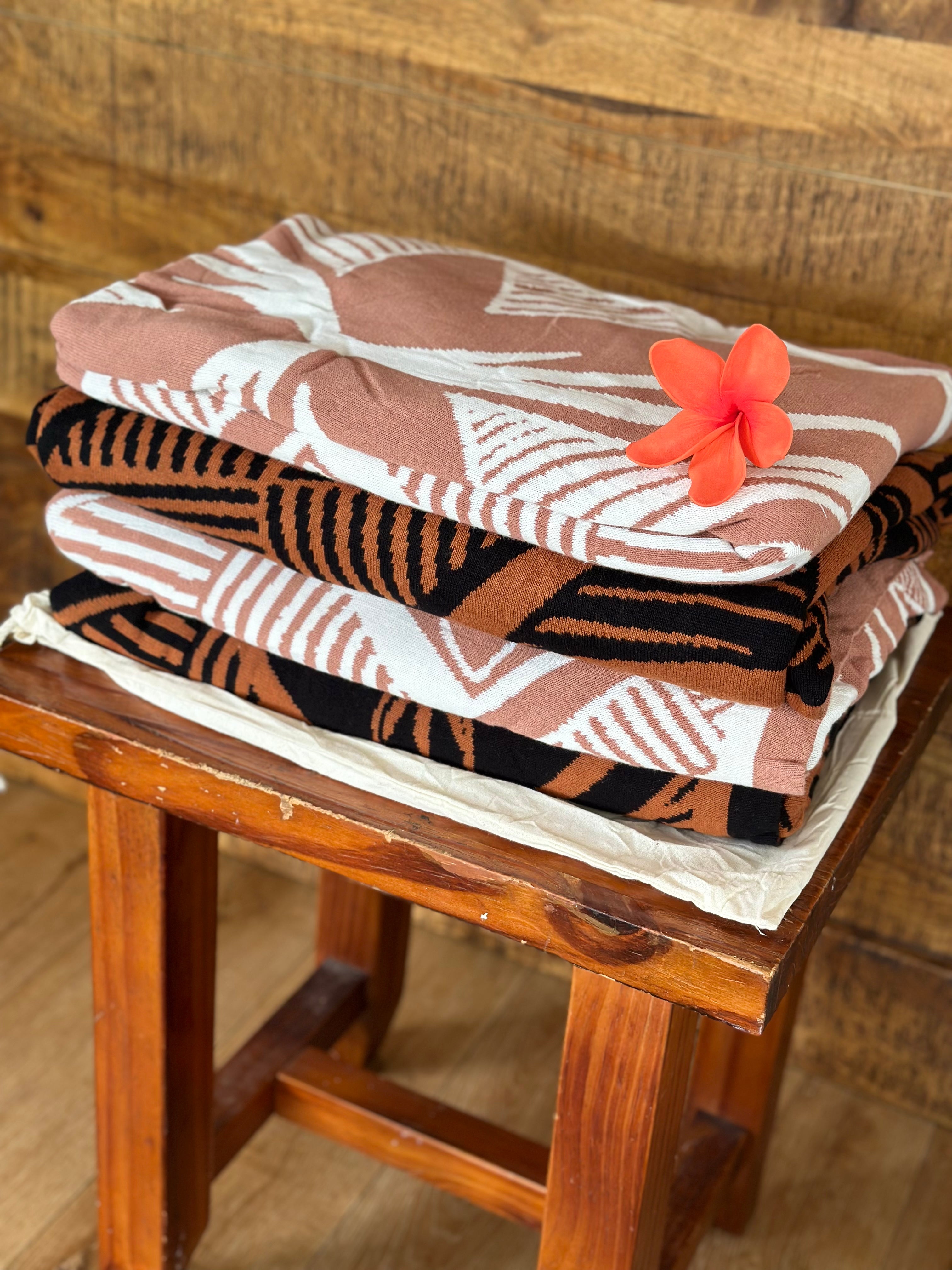 Pasifika Knits – PELE